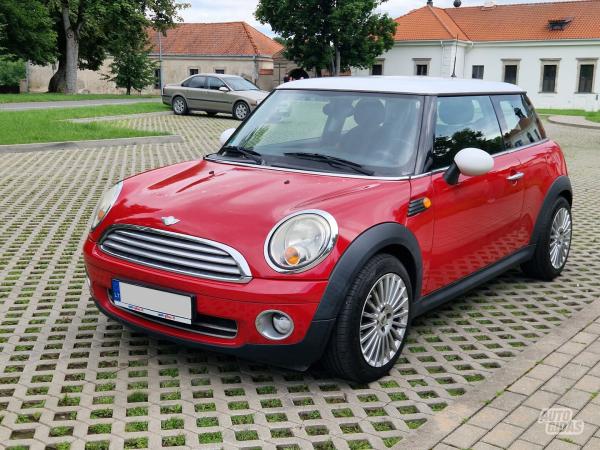 Red MINI Cooper 2007 in Kaunas, with an engine capacity of 1.60 L and mileage of 158 thousand km for 2500 €, photo 1 on AUTOMOTO.COM.LV
