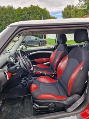 Red MINI Cooper 2007 in Kaunas, with an engine capacity of 1.60 L and mileage of 158 thousand km for 2500 €, photo 10 on AUTOMOTO.COM.LV