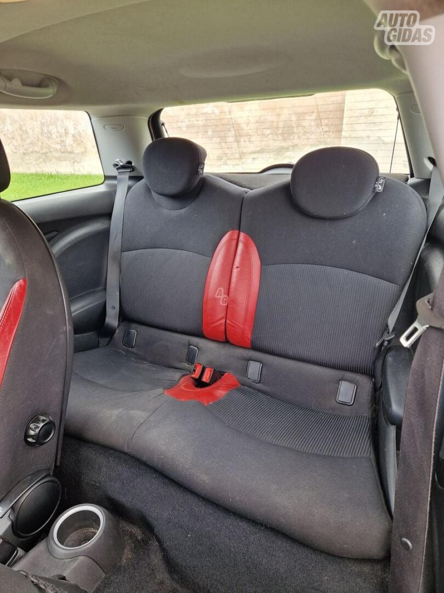 Red MINI Cooper 2007 in Kaunas, with an engine capacity of 1.60 L and mileage of 158 thousand km for 2500 €, photo 13 on AUTOMOTO.COM.LV