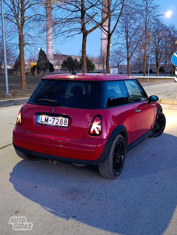 Sarkans MINI Cooper 2007 Akmenė, ar dzinēja tilpumu 1.40 L un nobraukumu 248 tūkst. km par 2700 €, foto 3 vietnē AUTOMOTO.COM.LV