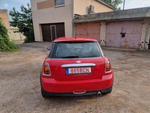 Sarkans MINI Cooper 2007 Alīta, ar dzinēja tilpumu 1.40 L un nobraukumu 192 tūkst. km par 2170 €, foto 9 vietnē AUTOMOTO.COM.LV