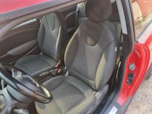 Sarkans MINI Cooper 2007 Alīta, ar dzinēja tilpumu 1.40 L un nobraukumu 192 tūkst. km par 2170 €, foto 12 vietnē AUTOMOTO.COM.LV