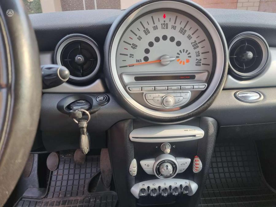 Sarkans MINI Cooper 2007 Alīta, ar dzinēja tilpumu 1.40 L un nobraukumu 192 tūkst. km par 2170 €, foto 13 vietnē AUTOMOTO.COM.LV