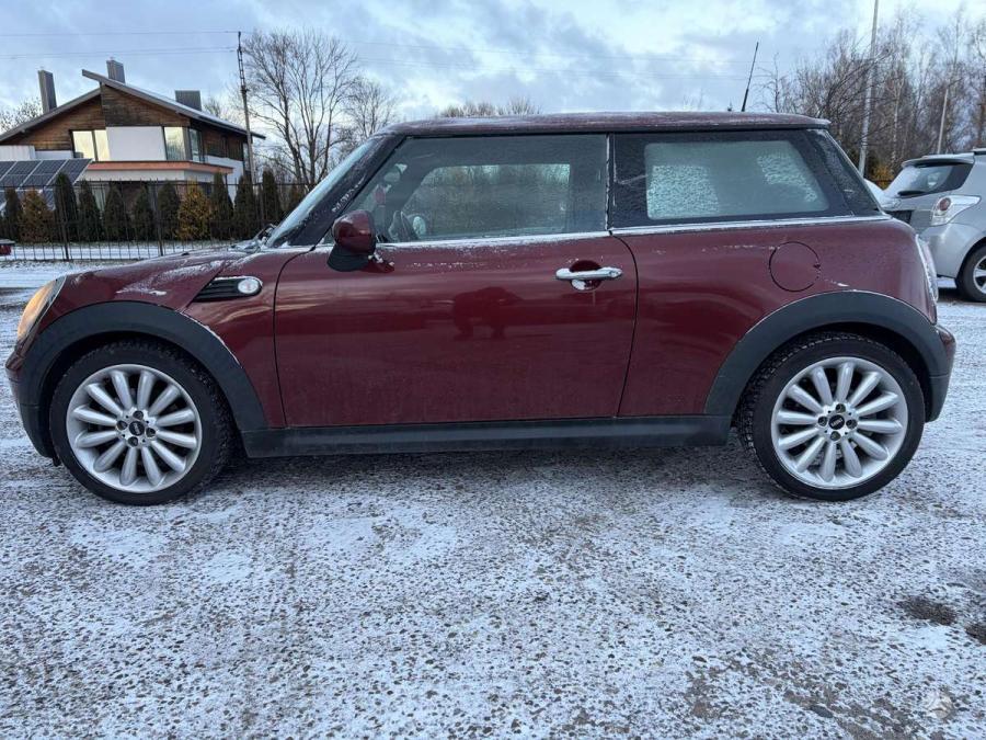Sarkans MINI Cooper 2008 Jurbarkas, ar dzinēja tilpumu 1.40 L un nobraukumu 193 tūkst. km par 2999 €, foto 1 vietnē AUTOMOTO.COM.LV