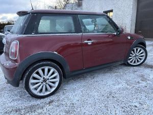 Sarkans MINI Cooper 2008 Jurbarkas, ar dzinēja tilpumu 1.40 L un nobraukumu 193 tūkst. km par 2999 €, foto 6 vietnē AUTOMOTO.COM.LV
