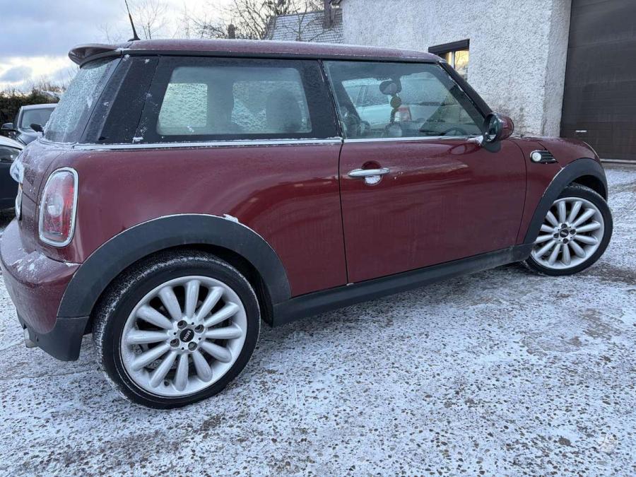 Sarkans MINI Cooper 2008 Jurbarkas, ar dzinēja tilpumu 1.40 L un nobraukumu 193 tūkst. km par 2999 €, foto 6 vietnē AUTOMOTO.COM.LV