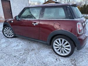Sarkans MINI Cooper 2008 Jurbarkas, ar dzinēja tilpumu 1.40 L un nobraukumu 193 tūkst. km par 2999 €, foto 10 vietnē AUTOMOTO.COM.LV