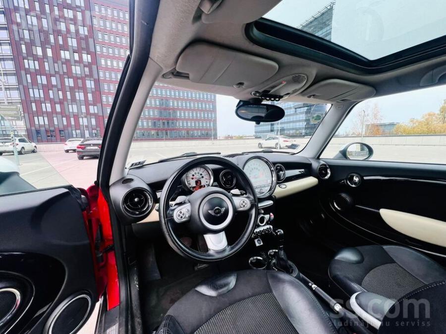 Sarkans MINI Cooper 2008 Rīga, ar dzinēja tilpumu 1.60 L un nobraukumu 215 tūkst. km par 3350 €, foto 7 vietnē AUTOMOTO.COM.LV
