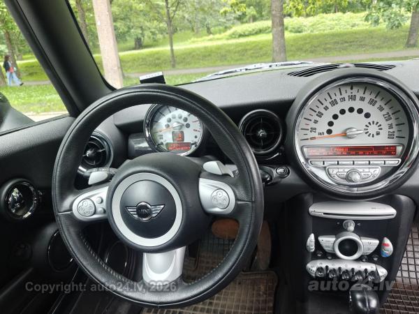 Sarkans MINI Cooper 2008 Tallina, ar dzinēja tilpumu 1.60 L un nobraukumu 165 tūkst. km par 3900 €, foto 9 vietnē AUTOMOTO.COM.LV