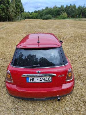 Red MINI Cooper 2008 in Tukums, with an engine capacity of 1.60 L and mileage of 150 thousand km for 1199 €, photo 4 on AUTOMOTO.COM.LV