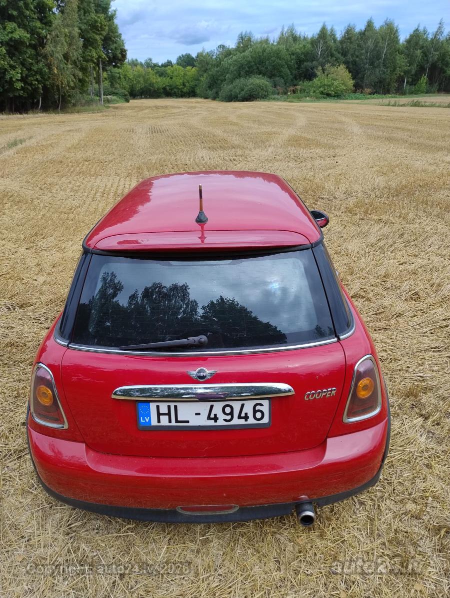 Red MINI Cooper 2008 in Tukums, with an engine capacity of 1.60 L and mileage of 150 thousand km for 1199 €, photo 4 on AUTOMOTO.COM.LV