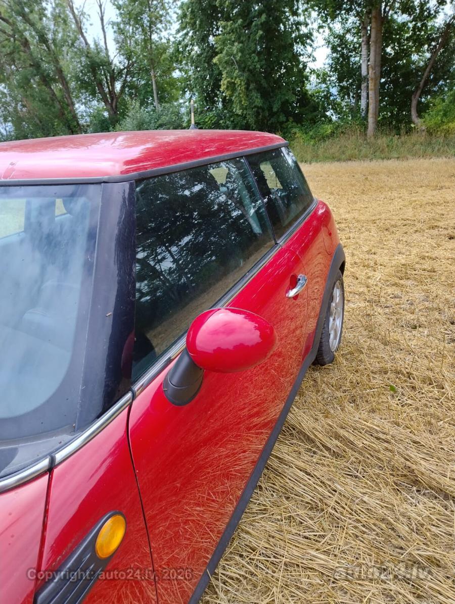 Red MINI Cooper 2008 in Tukums, with an engine capacity of 1.60 L and mileage of 150 thousand km for 1199 €, photo 8 on AUTOMOTO.COM.LV