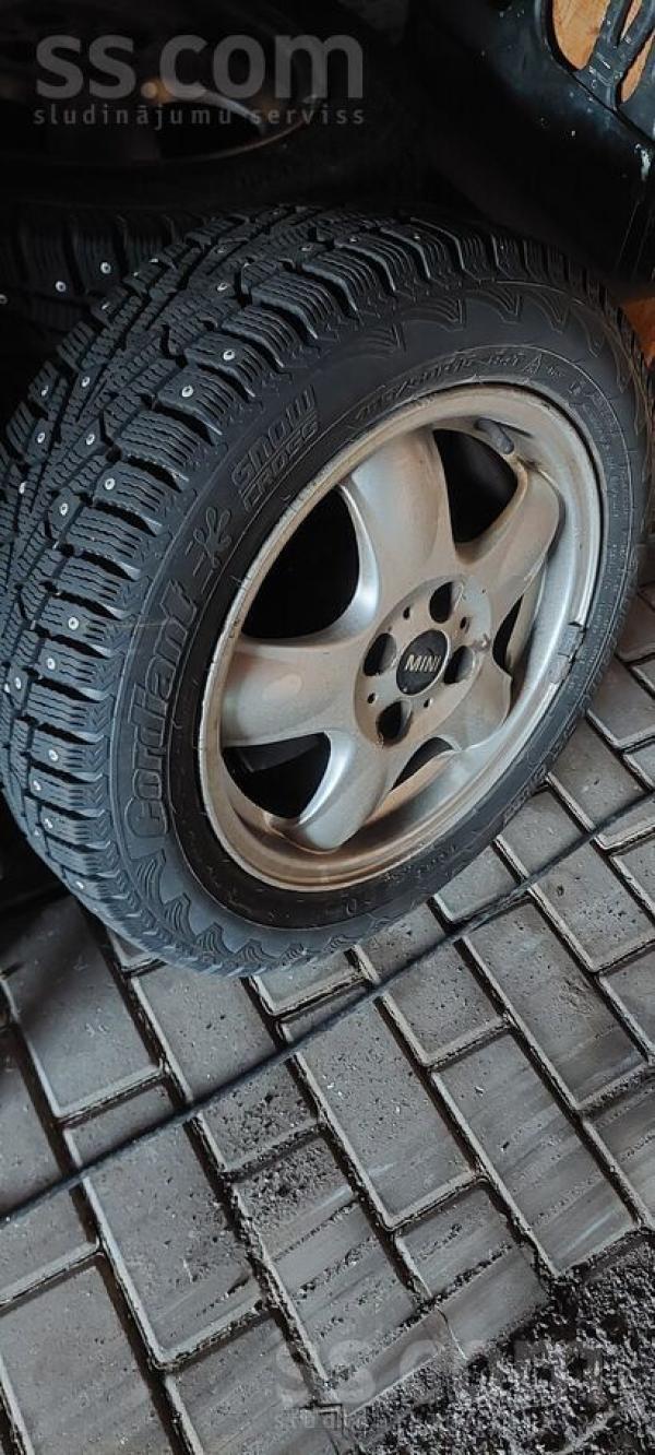 Sarkans MINI Cooper 2008 Rīga, ar dzinēja tilpumu 1.60 L un nobraukumu 199 tūkst. km par 2500 €, foto 6 vietnē AUTOMOTO.COM.LV