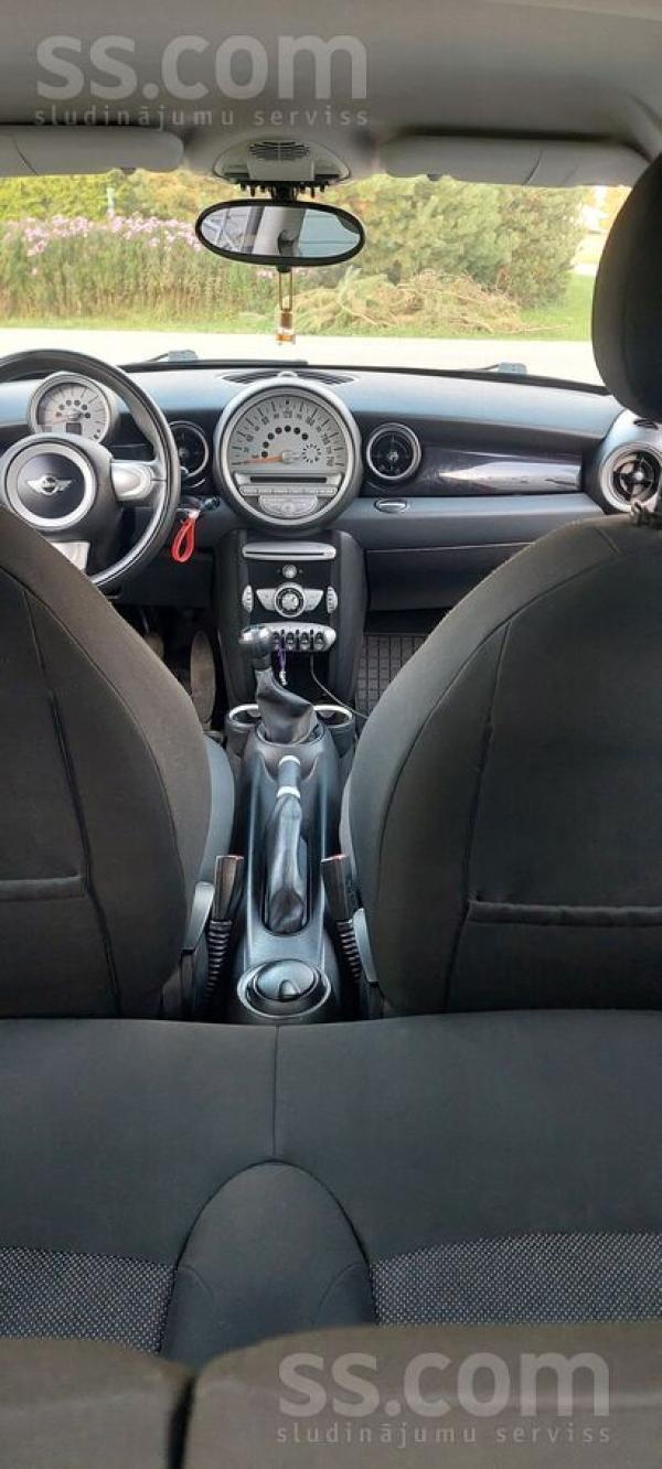 Sarkans MINI Cooper 2008 Rīga, ar dzinēja tilpumu 1.60 L un nobraukumu 199 tūkst. km par 2500 €, foto 8 vietnē AUTOMOTO.COM.LV