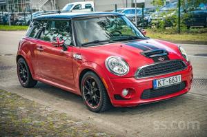 Sarkans MINI Cooper 2009 Rīga, ar dzinēja tilpumu 1.60 L un nobraukumu 134 tūkst. km par 3990 €, foto 4 vietnē AUTOMOTO.COM.LV
