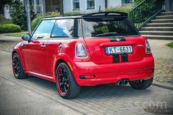 Sarkans MINI Cooper 2009 Rīga, ar dzinēja tilpumu 1.60 L un nobraukumu 134 tūkst. km par 3990 €, foto 7 vietnē AUTOMOTO.COM.LV