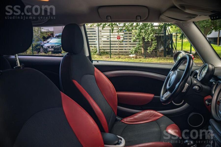 Sarkans MINI Cooper 2009 Rīga, ar dzinēja tilpumu 1.60 L un nobraukumu 134 tūkst. km par 3990 €, foto 13 vietnē AUTOMOTO.COM.LV