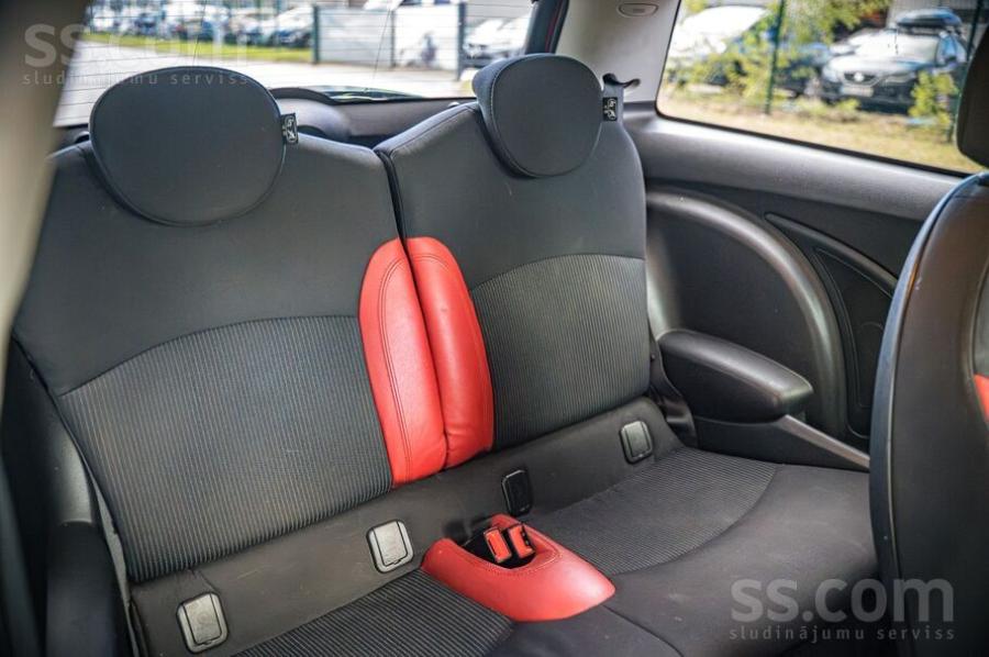 Sarkans MINI Cooper 2009 Rīga, ar dzinēja tilpumu 1.60 L un nobraukumu 134 tūkst. km par 3990 €, foto 14 vietnē AUTOMOTO.COM.LV