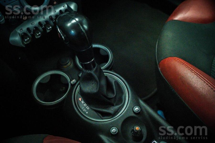 Sarkans MINI Cooper 2009 Rīga, ar dzinēja tilpumu 1.60 L un nobraukumu 134 tūkst. km par 3990 €, foto 16 vietnē AUTOMOTO.COM.LV