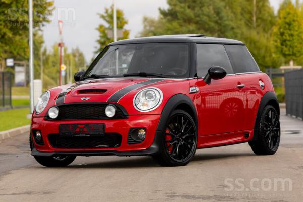 Red MINI Cooper 2009 in Jelgava, with an engine capacity of 1.60 L and mileage of 0 thousand km for 6999 €, photo 1 on AUTOMOTO.COM.LV