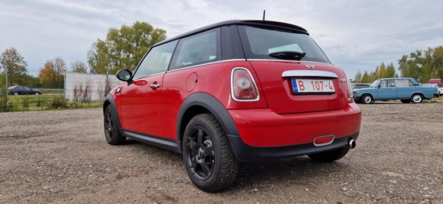 Sarkans MINI Cooper 2010 Rīga, ar dzinēja tilpumu 1.60 L un nobraukumu 173 tūkst. km par 5850 €, foto 29 vietnē AUTOMOTO.COM.LV