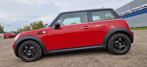 Sarkans MINI Cooper 2010 Rīga, ar dzinēja tilpumu 1.60 L un nobraukumu 173 tūkst. km par 5850 €, foto 30 vietnē AUTOMOTO.COM.LV