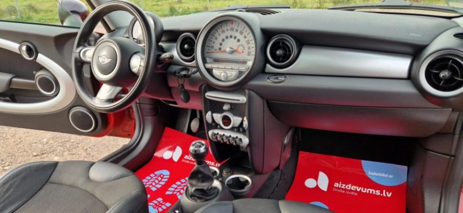 Sarkans MINI Cooper 2010 Rīga, ar dzinēja tilpumu 1.60 L un nobraukumu 173 tūkst. km par 5850 €, foto 36 vietnē AUTOMOTO.COM.LV