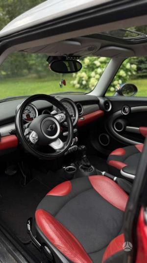 Sarkans MINI Cooper 2010 Viļņa, ar dzinēja tilpumu 1.60 L un nobraukumu 200 tūkst. km par 3950 €, foto 16 vietnē AUTOMOTO.COM.LV