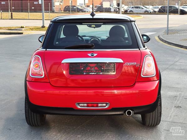 Sarkans MINI Cooper 2011 Šauļi, ar dzinēja tilpumu 1.60 L un nobraukumu 207 tūkst. km par 3950 €, foto 5 vietnē AUTOMOTO.COM.LV