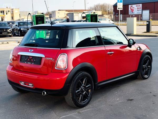 Sarkans MINI Cooper 2011 Šauļi, ar dzinēja tilpumu 1.60 L un nobraukumu 207 tūkst. km par 3950 €, foto 6 vietnē AUTOMOTO.COM.LV