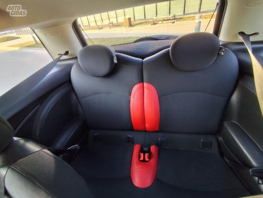 Sarkans MINI Cooper 2011 Šauļi, ar dzinēja tilpumu 1.60 L un nobraukumu 207 tūkst. km par 3950 €, foto 13 vietnē AUTOMOTO.COM.LV