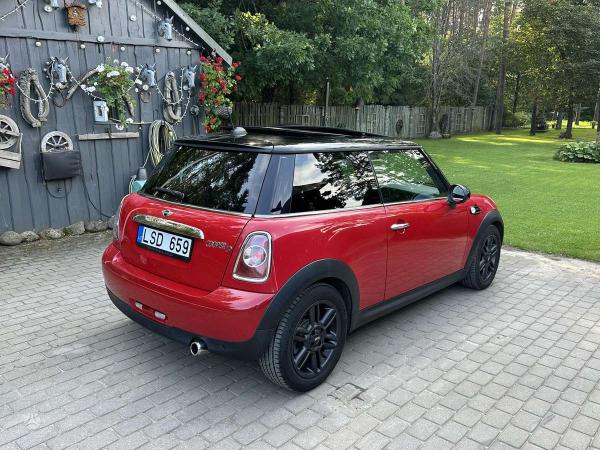 Красный Мини Купер 2012 в Вильнюс, объемом двигателя 1.60 л и пробегом 244 тыс. км за 4800 €, фото 5 на AUTOMOTO.COM.LV