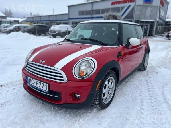 Red MINI Cooper 2013 in Riga, with an engine capacity of 1.60 L and mileage of 108 thousand km for 5600 €, photo 1 on AUTOMOTO.COM.LV