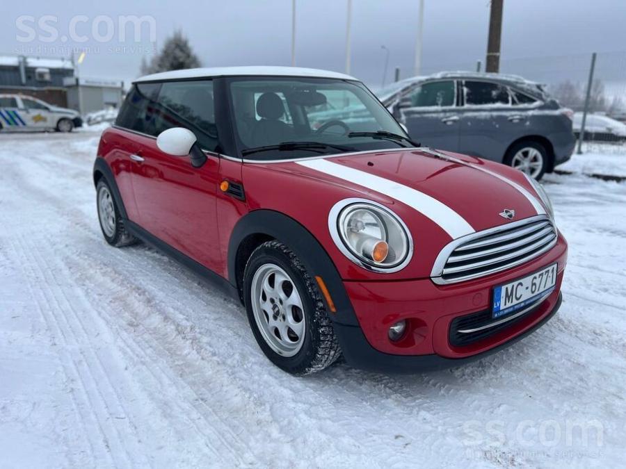 Sarkans MINI Cooper 2013 Rīga, ar dzinēja tilpumu 1.60 L un nobraukumu 108 tūkst. km par 5600 €, foto 2 vietnē AUTOMOTO.COM.LV