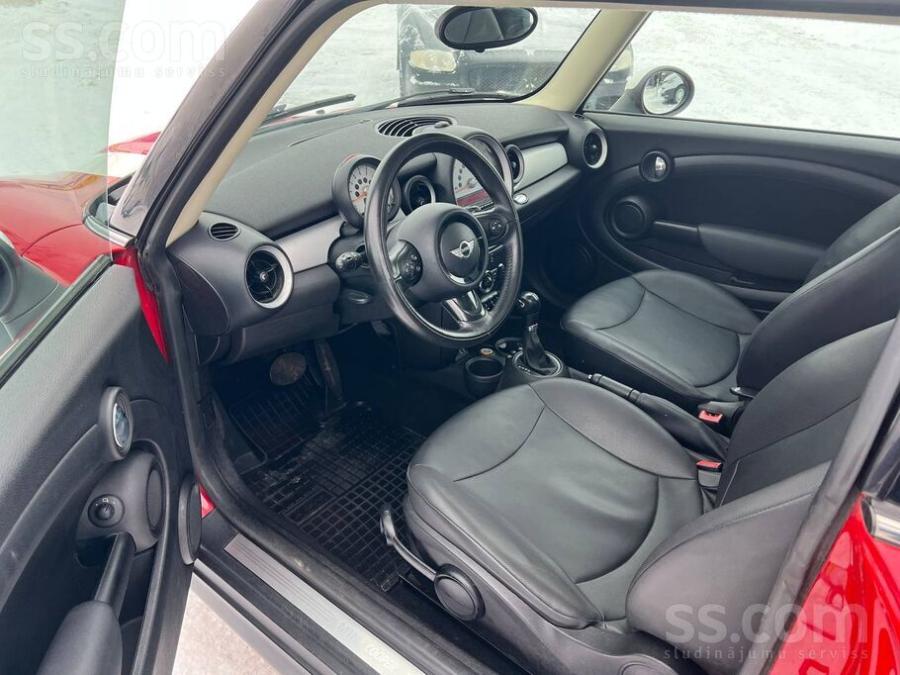 Sarkans MINI Cooper 2013 Rīga, ar dzinēja tilpumu 1.60 L un nobraukumu 108 tūkst. km par 5600 €, foto 8 vietnē AUTOMOTO.COM.LV