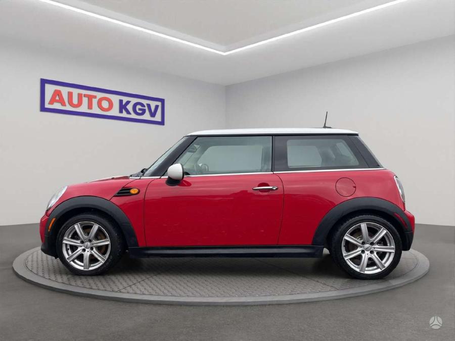 Sarkans MINI Cooper 2013 Viļņa, ar dzinēja tilpumu 1.60 L un nobraukumu 100 tūkst. km par 5999 €, foto 2 vietnē AUTOMOTO.COM.LV
