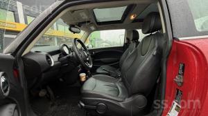 Red MINI Cooper 2013 in Riga, with an engine capacity of 1.60 L and mileage of 108 thousand km for 4800 €, photo 6 on AUTOMOTO.COM.LV