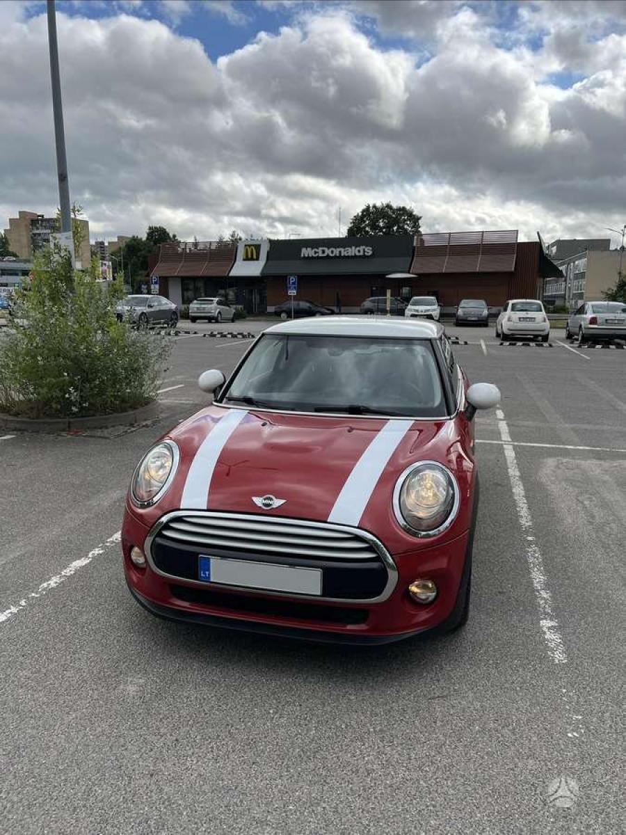 Sarkans MINI Cooper 2015 Viļņa, ar dzinēja tilpumu 1.50 L un nobraukumu 118 tūkst. km par 8300 €, foto 3 vietnē AUTOMOTO.COM.LV