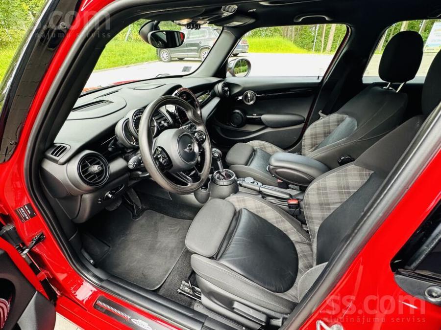Sarkans MINI Cooper 2016 Rīga, ar dzinēja tilpumu 2.00 L un nobraukumu 265 tūkst. km par 10799 €, foto 8 vietnē AUTOMOTO.COM.LV