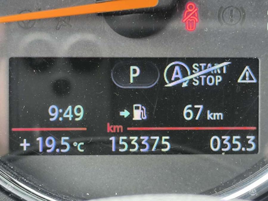 Red MINI Cooper 2016 in Siauliai, with an engine capacity of 1.50 L and mileage of 154 thousand km for 11150 €, photo 22 on AUTOMOTO.COM.LV