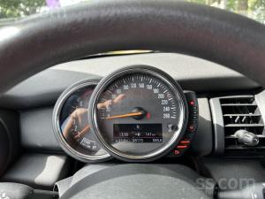 Sarkans MINI Cooper 2016 Rīga, ar dzinēja tilpumu 1.20 L un nobraukumu 99 tūkst. km par 8880 €, foto 24 vietnē AUTOMOTO.COM.LV