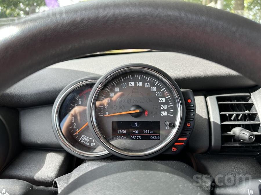 Sarkans MINI Cooper 2016 Rīga, ar dzinēja tilpumu 1.20 L un nobraukumu 99 tūkst. km par 8880 €, foto 24 vietnē AUTOMOTO.COM.LV