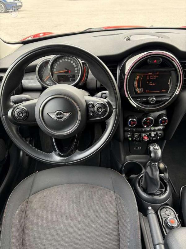 Red MINI Cooper 2018 in Klaipeda, with an engine capacity of 1.50 L and mileage of 53 thousand km for 13000 €, photo 4 on AUTOMOTO.COM.LV