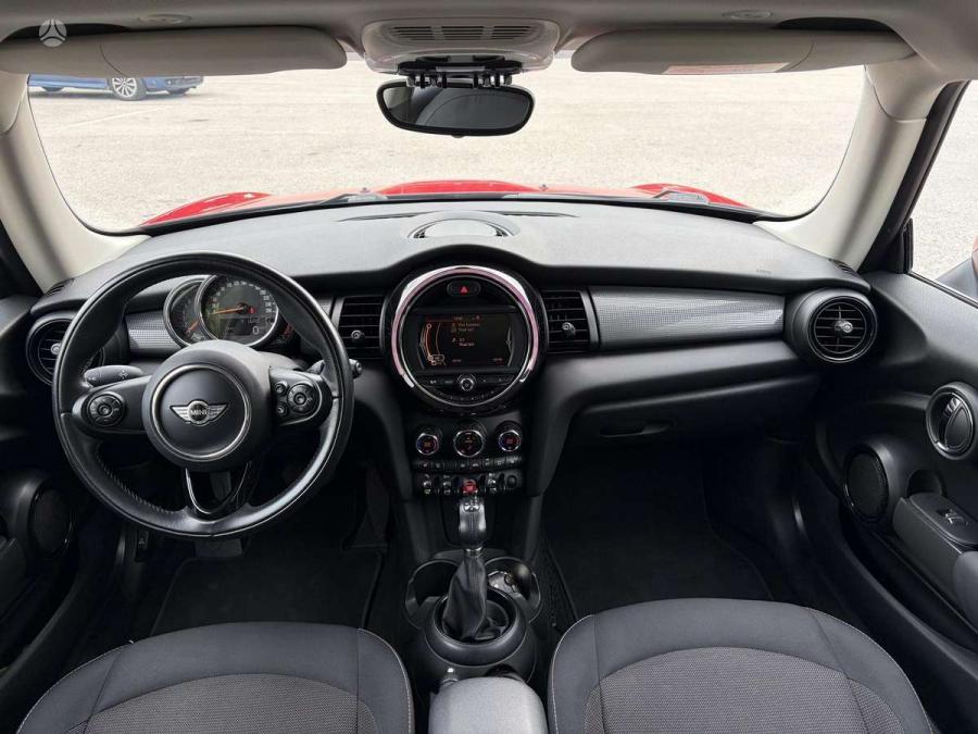 Red MINI Cooper 2018 in Klaipeda, with an engine capacity of 1.50 L and mileage of 53 thousand km for 13000 €, photo 9 on AUTOMOTO.COM.LV