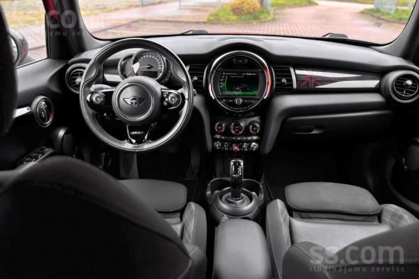 Red MINI Cooper 2019 in Riga, with an engine capacity of 1.50 L and mileage of 0 thousand km for 13990 €, photo 6 on AUTOMOTO.COM.LV