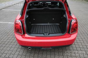 Red MINI Cooper 2019 in Riga, with an engine capacity of 1.50 L and mileage of 0 thousand km for 13990 €, photo 12 on AUTOMOTO.COM.LV