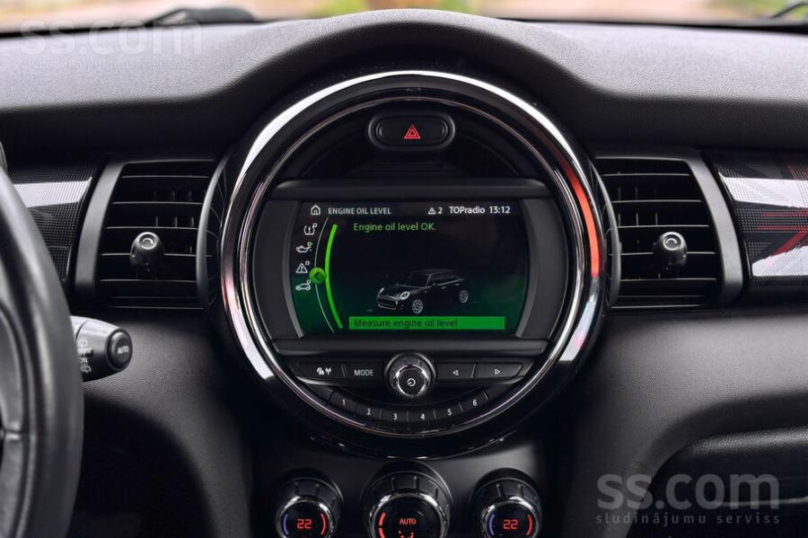 Red MINI Cooper 2019 in Riga, with an engine capacity of 1.50 L and mileage of 0 thousand km for 13990 €, photo 17 on AUTOMOTO.COM.LV
