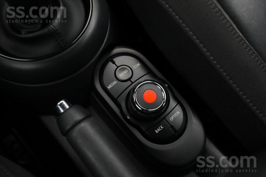 Red MINI Cooper 2019 in Riga, with an engine capacity of 1.50 L and mileage of 0 thousand km for 13990 €, photo 19 on AUTOMOTO.COM.LV