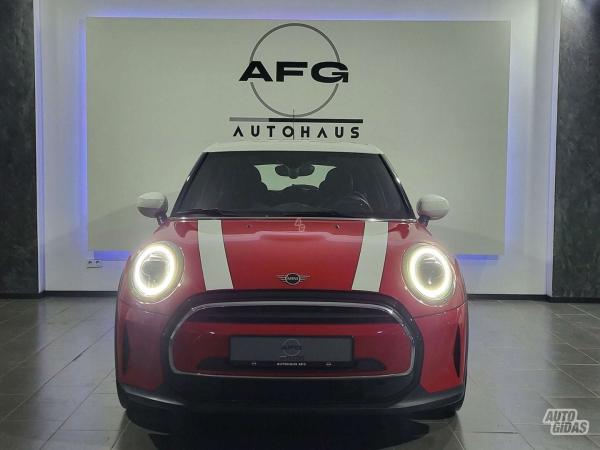 Red MINI Cooper 2021 in Kaunas, with an engine capacity of 1.50 L and mileage of 72 thousand km for 21693 €, photo 2 on AUTOMOTO.COM.LV