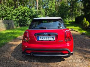 Sarkans MINI Cooper 2023 Tallina, ar dzinēja tilpumu 1.50 L un nobraukumu 26 tūkst. km par 19900 €, foto 5 vietnē AUTOMOTO.COM.LV